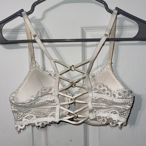 La SENZA | Other | White Front Clip Bra | Poshmark